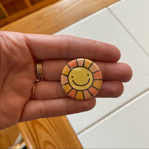 Accessories | Smiling Sun Button | Poshmark